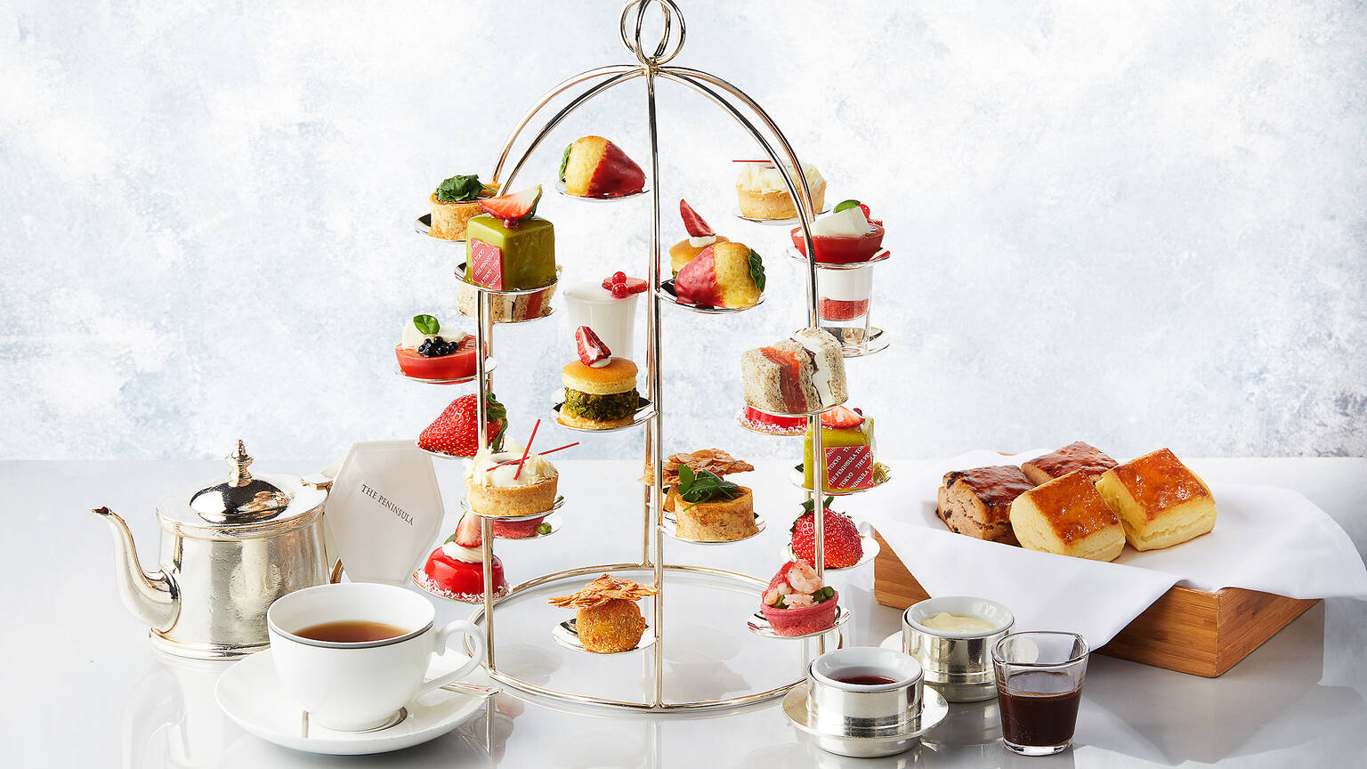 The Peninsula Tokyo Strawberry Afternoon Tea | Restaurants in Tokyo