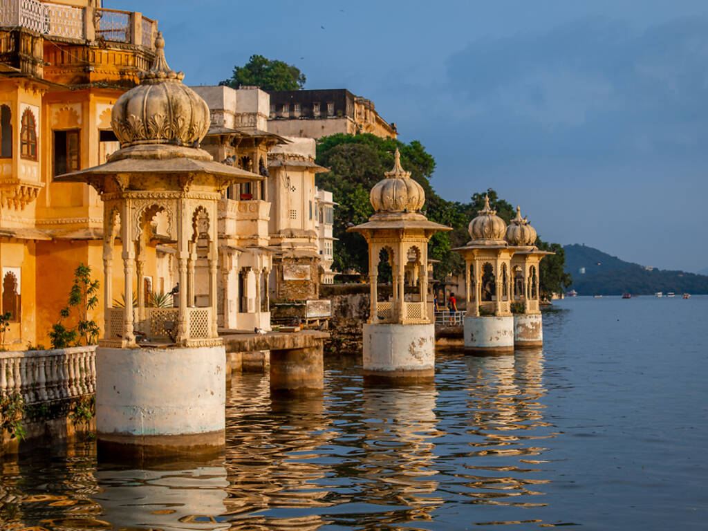 20 Most Romantic Places in the World | Romantic Holiday Destinations