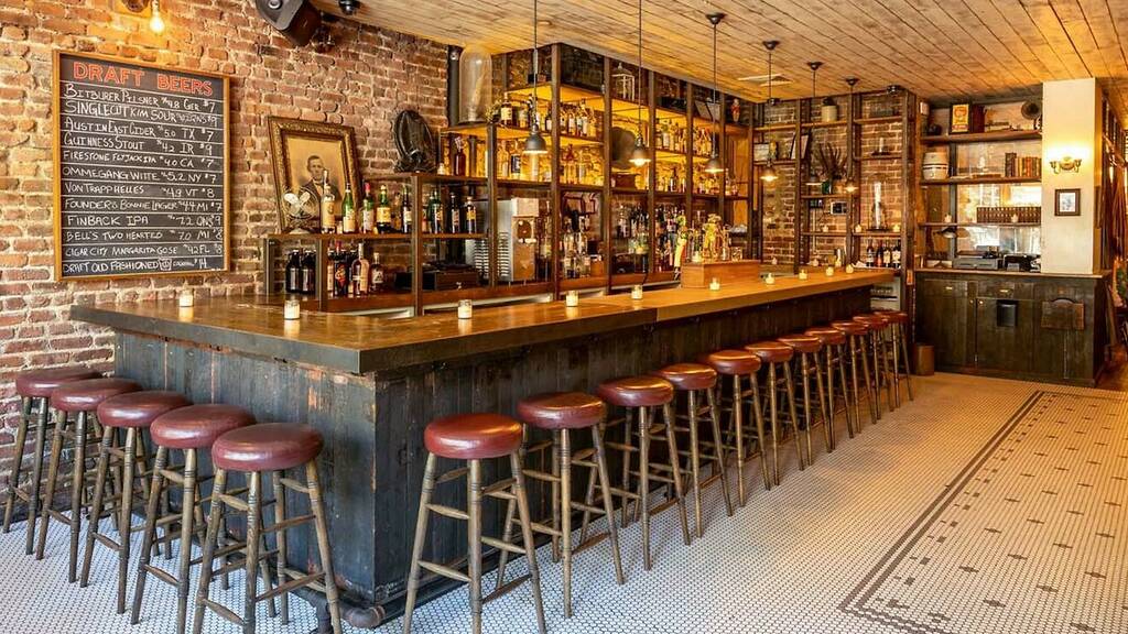 The Bonnie | Bars in Astoria, New York