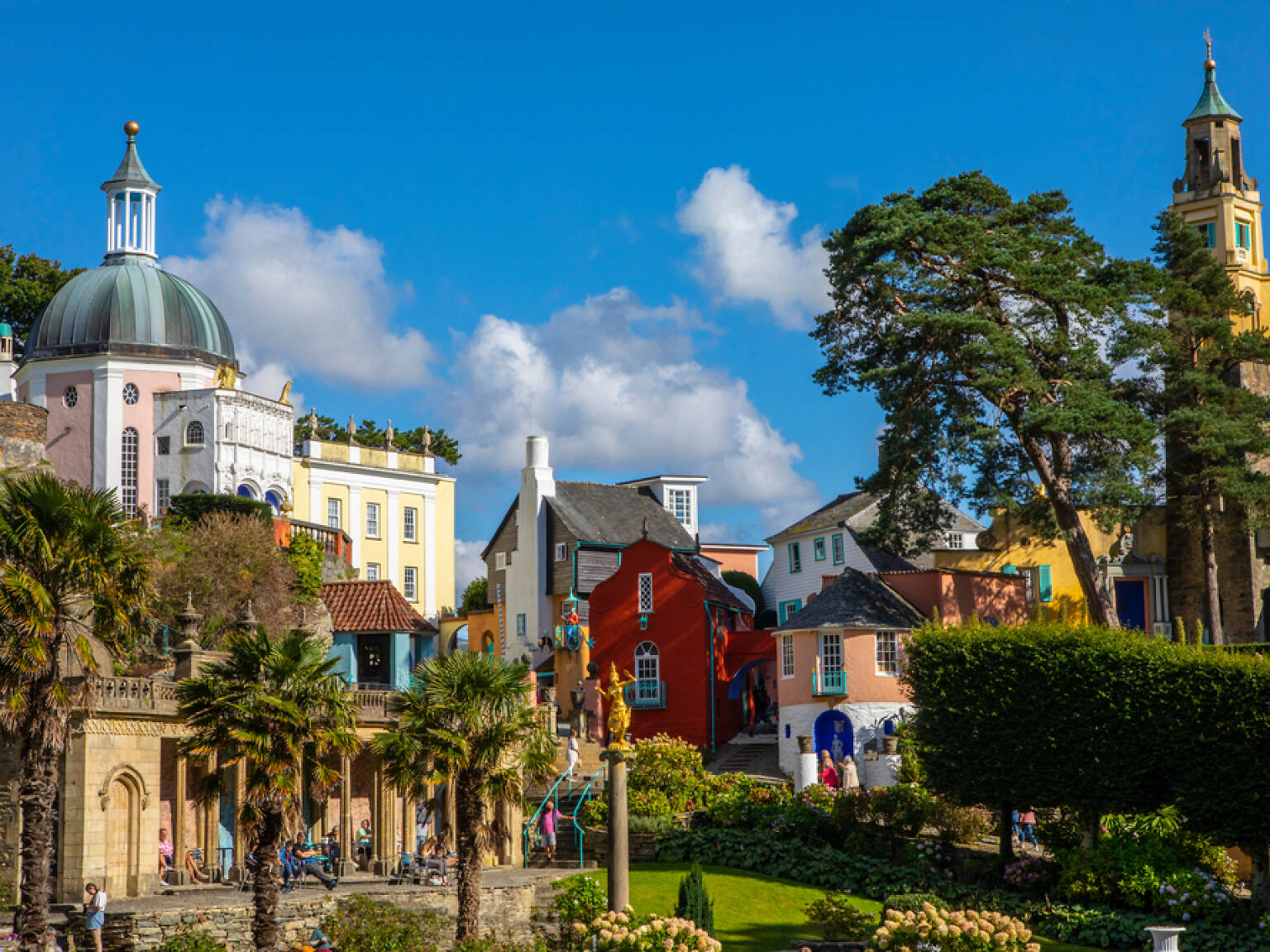 7 Best Things To Do In Portmeirion Right Now