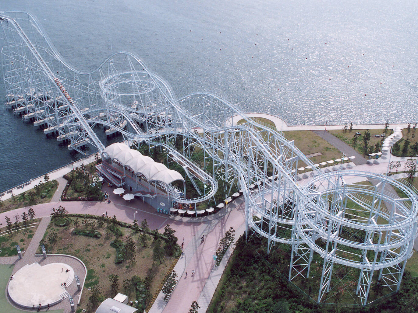 11 most exhilarating and unique theme parks in Japan