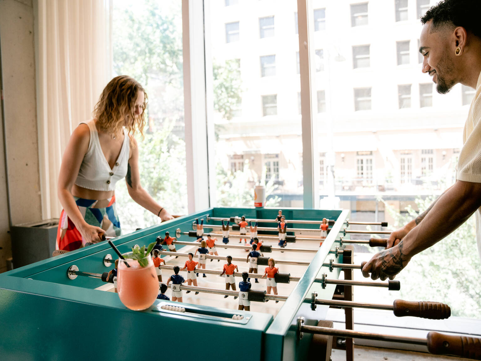 14 Best Bars in Downtown Austin for Delightful Drinks and More