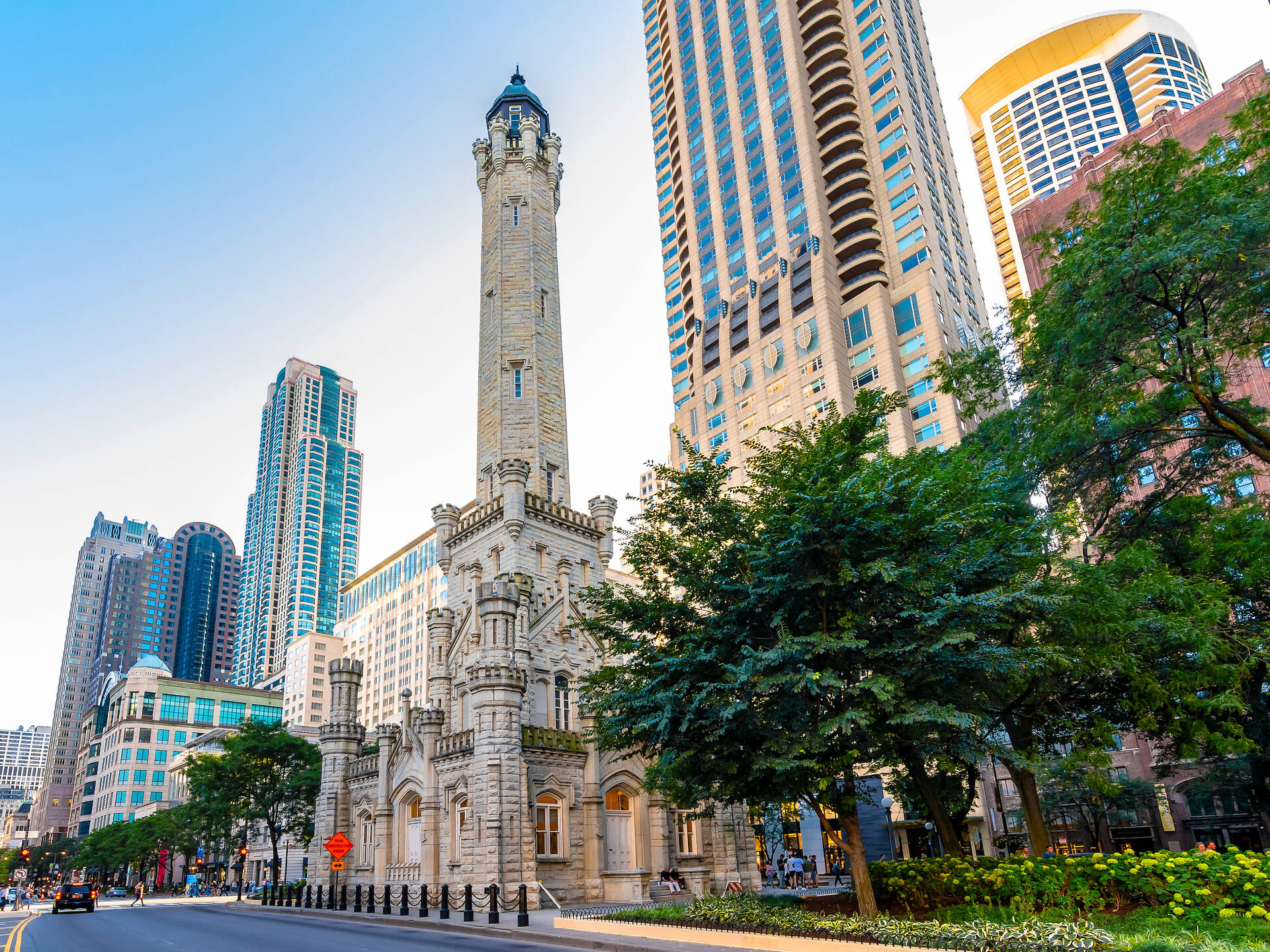 12 Pieces of Chicago History Hidden in Plain Sight