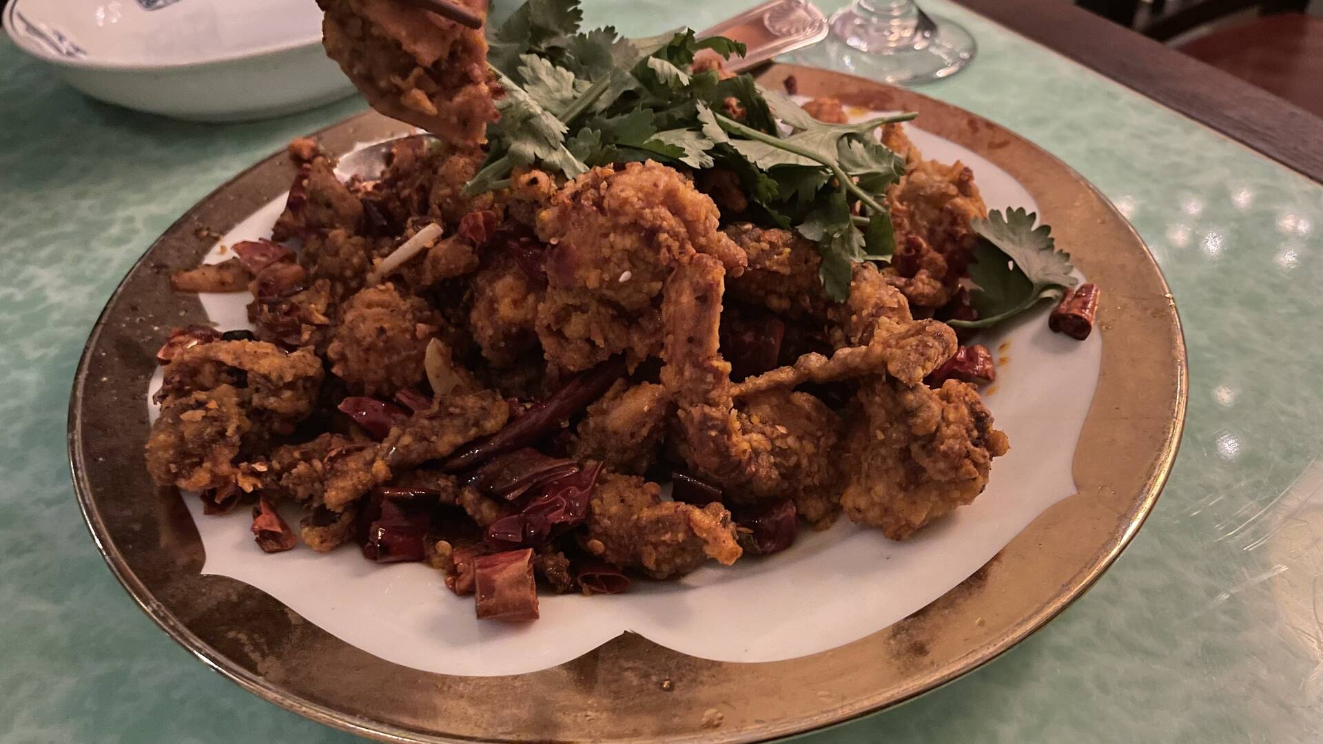 Cafe China serves familiar favorites that are as great as ever