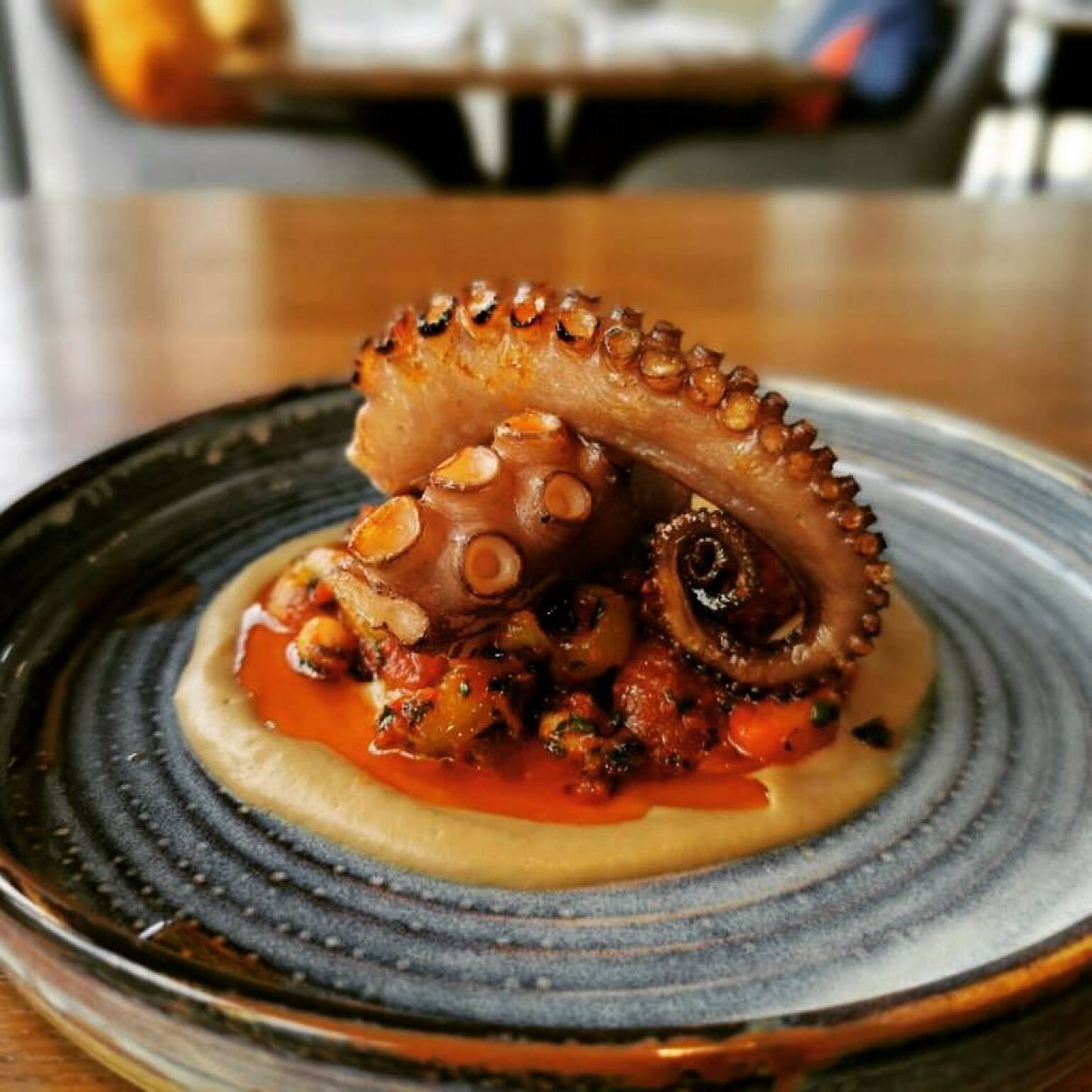 24 Best Restaurants in Leeds You Need To Try