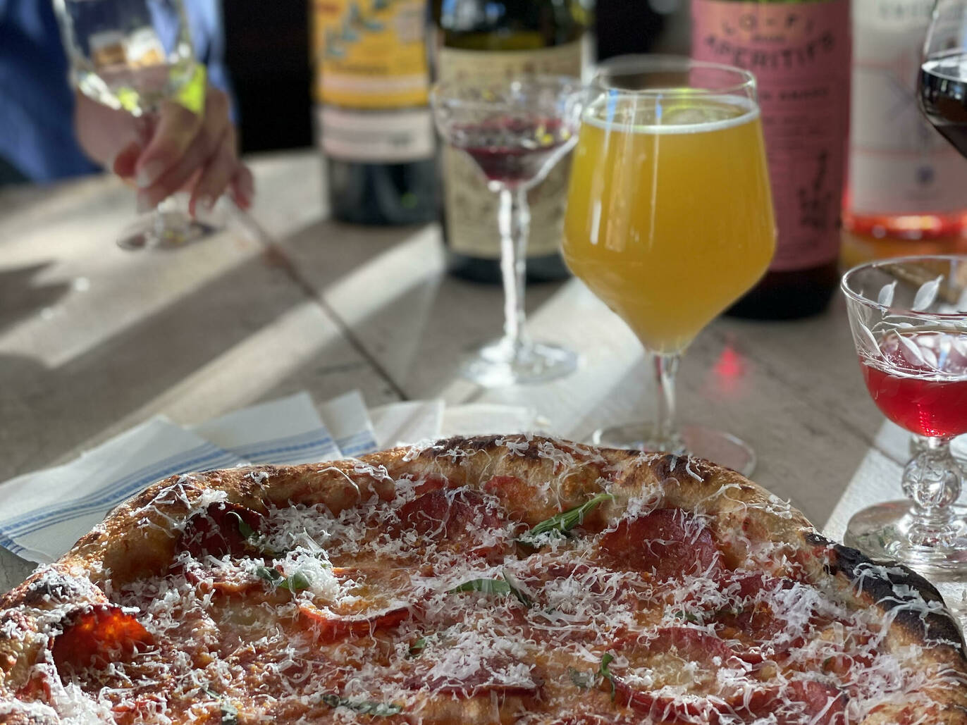 15 Best Happy Hours in Chicago