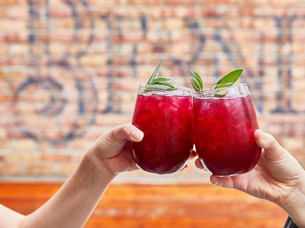 15 Best Happy Hours in Chicago