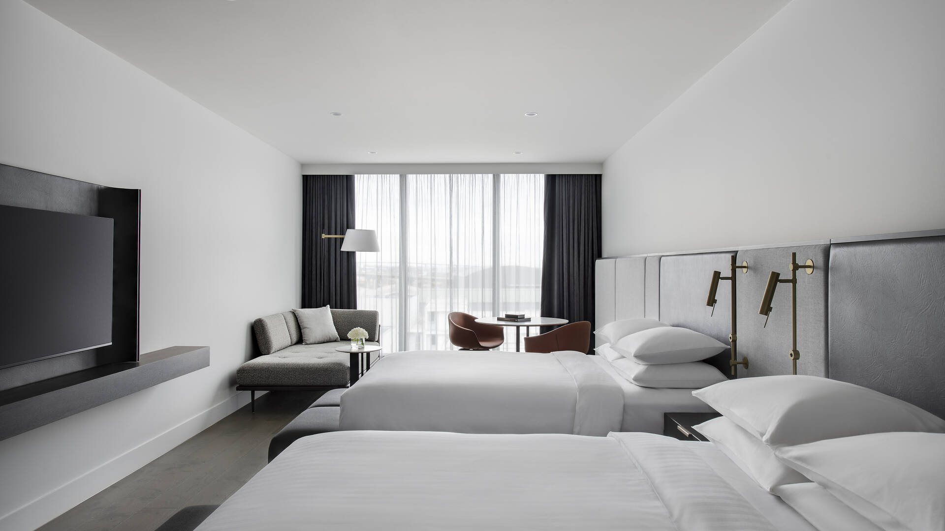 Book a stay at the Melbourne Marriott Hotel Docklands