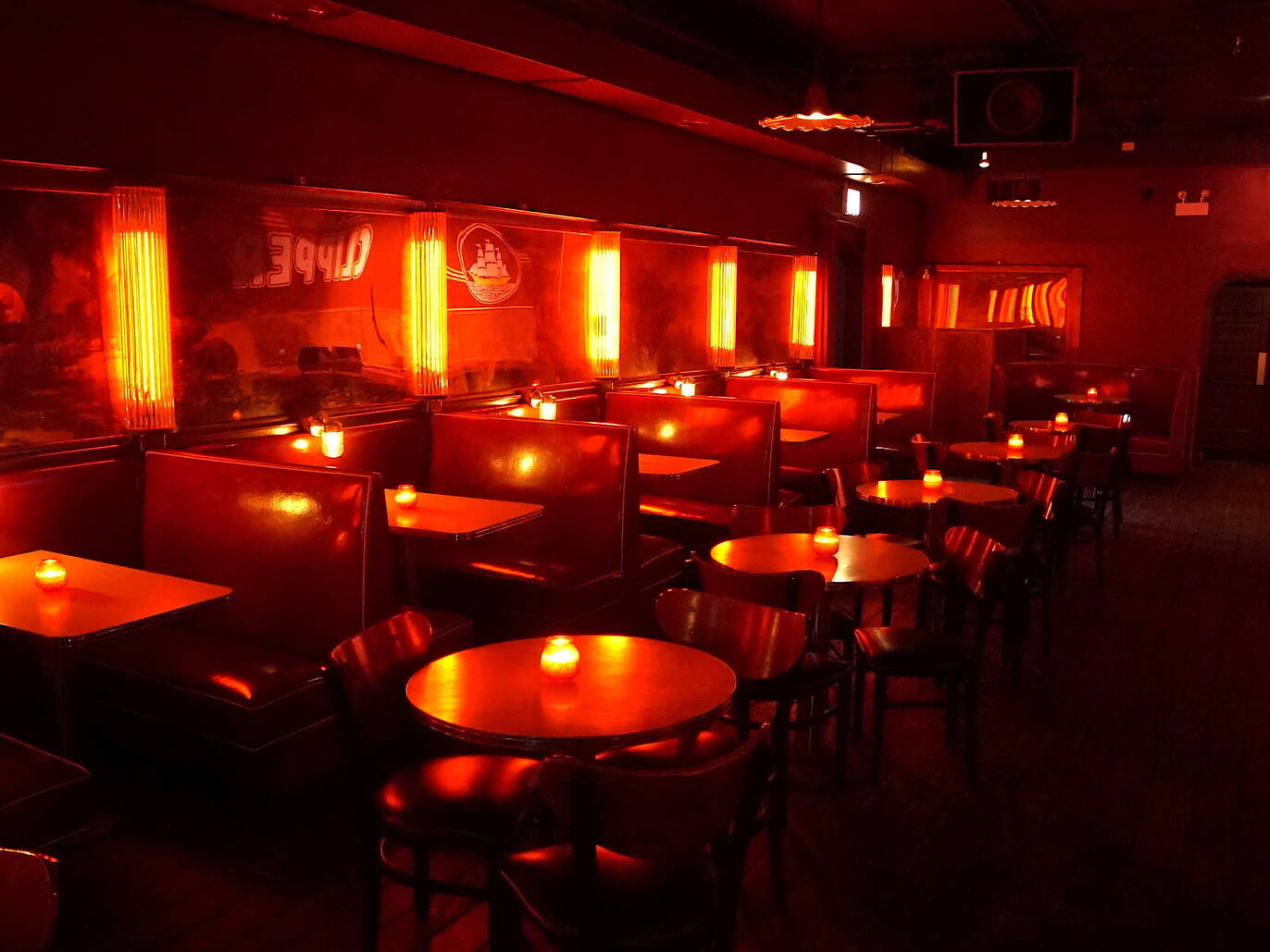 24 Best Chicago Bars for Cocktails, From the West Loop to Logan Square