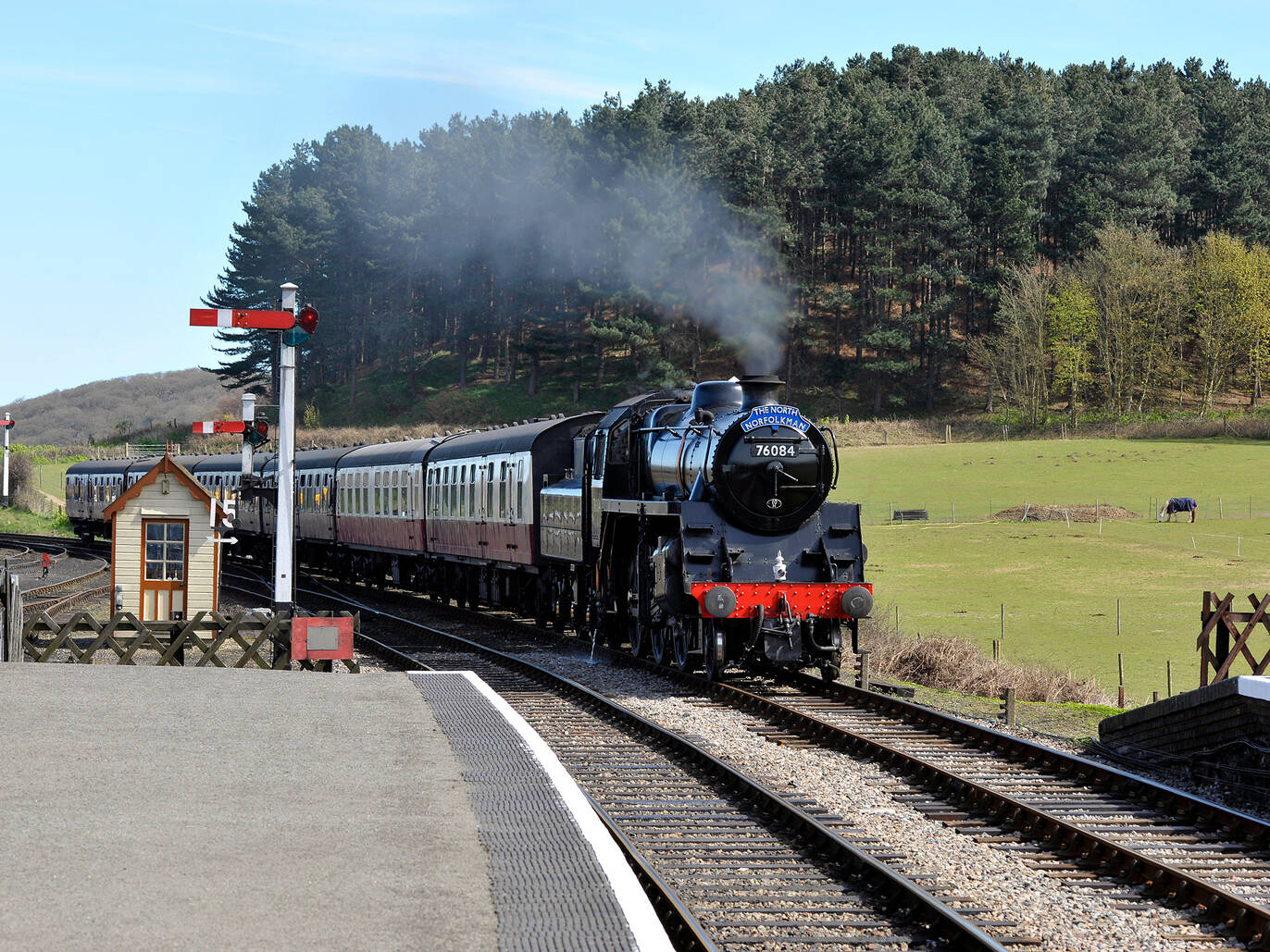 11 Best Train Journeys in the UK | Most Scenic Rail Journeys 11 Best Train Journeys in the UK | Most Scenic Rail Journeys