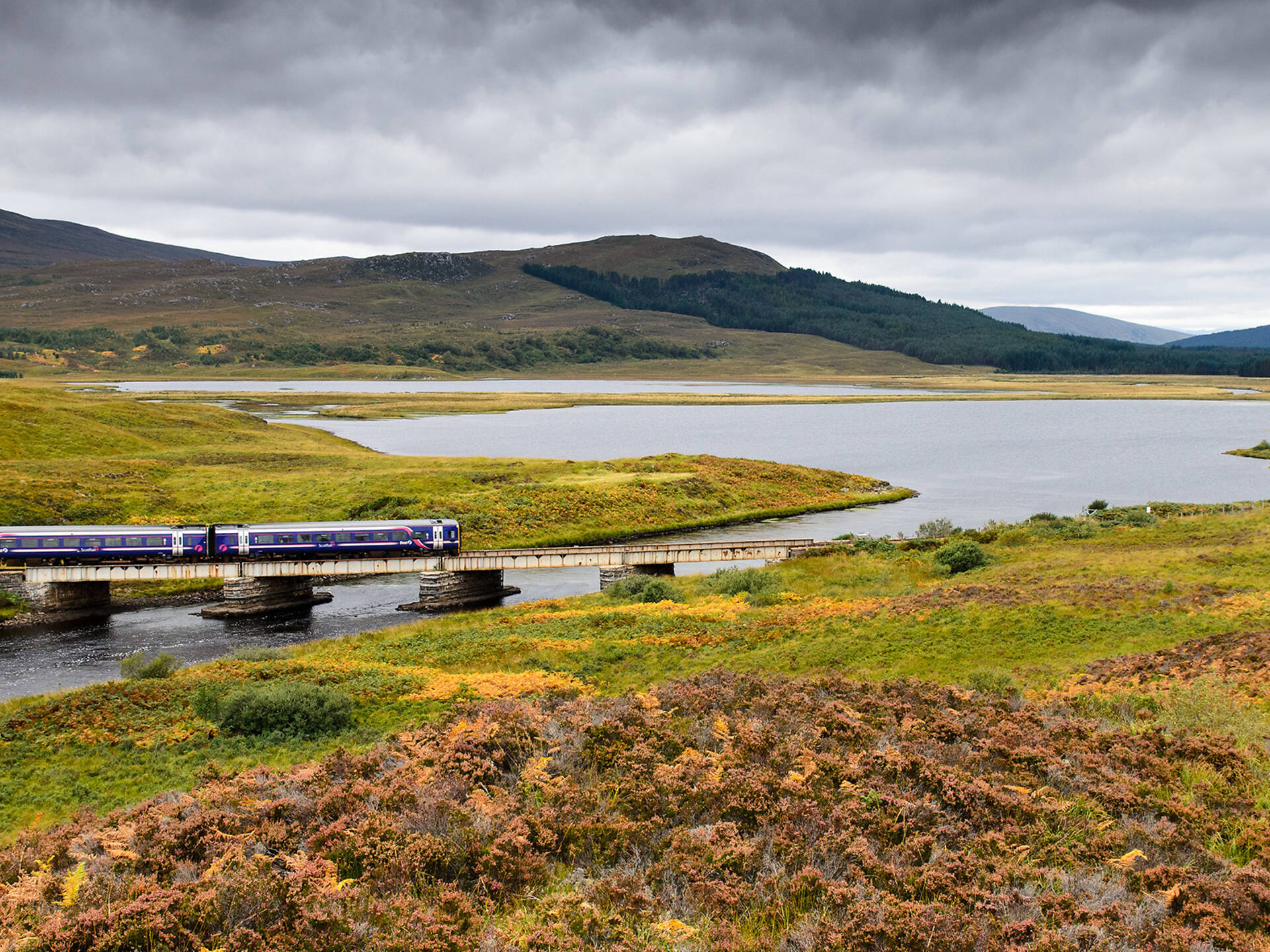 11 Best Train Journeys in the UK | Most Scenic Rail Journeys
