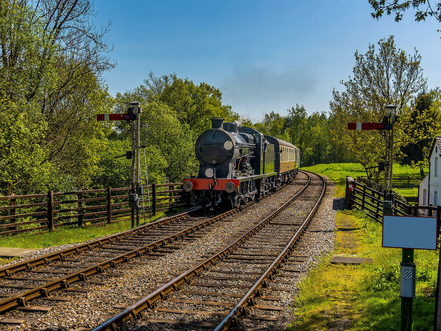 11 Best Train Journeys in the UK | Most Scenic Rail Journeys