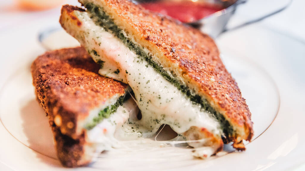 Elina’s is a celebration of familiar, old-school Italian dishes