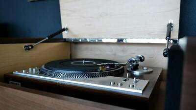 8 Best Record Stores in Austin For All Your Music Needs