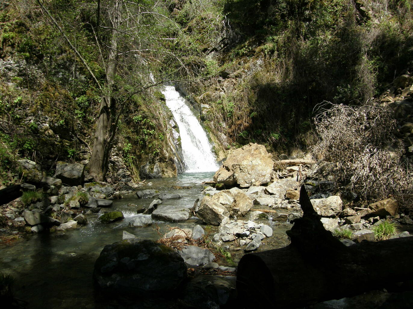 12 Best Hot Springs in California, Picked By Local Writers