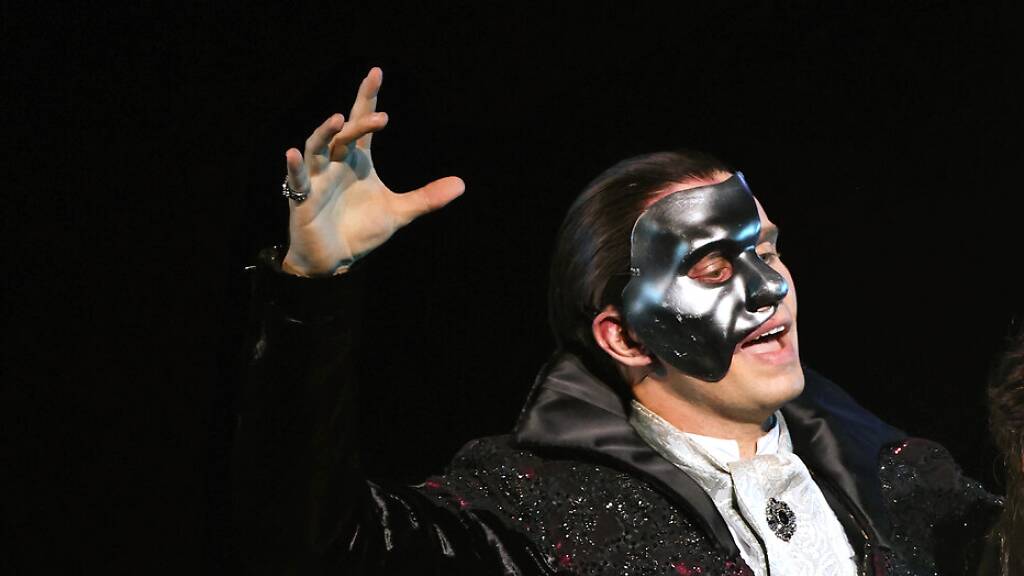 Handa Opera on the Harbour – The Phantom of the Opera | Theatre in Sydney
