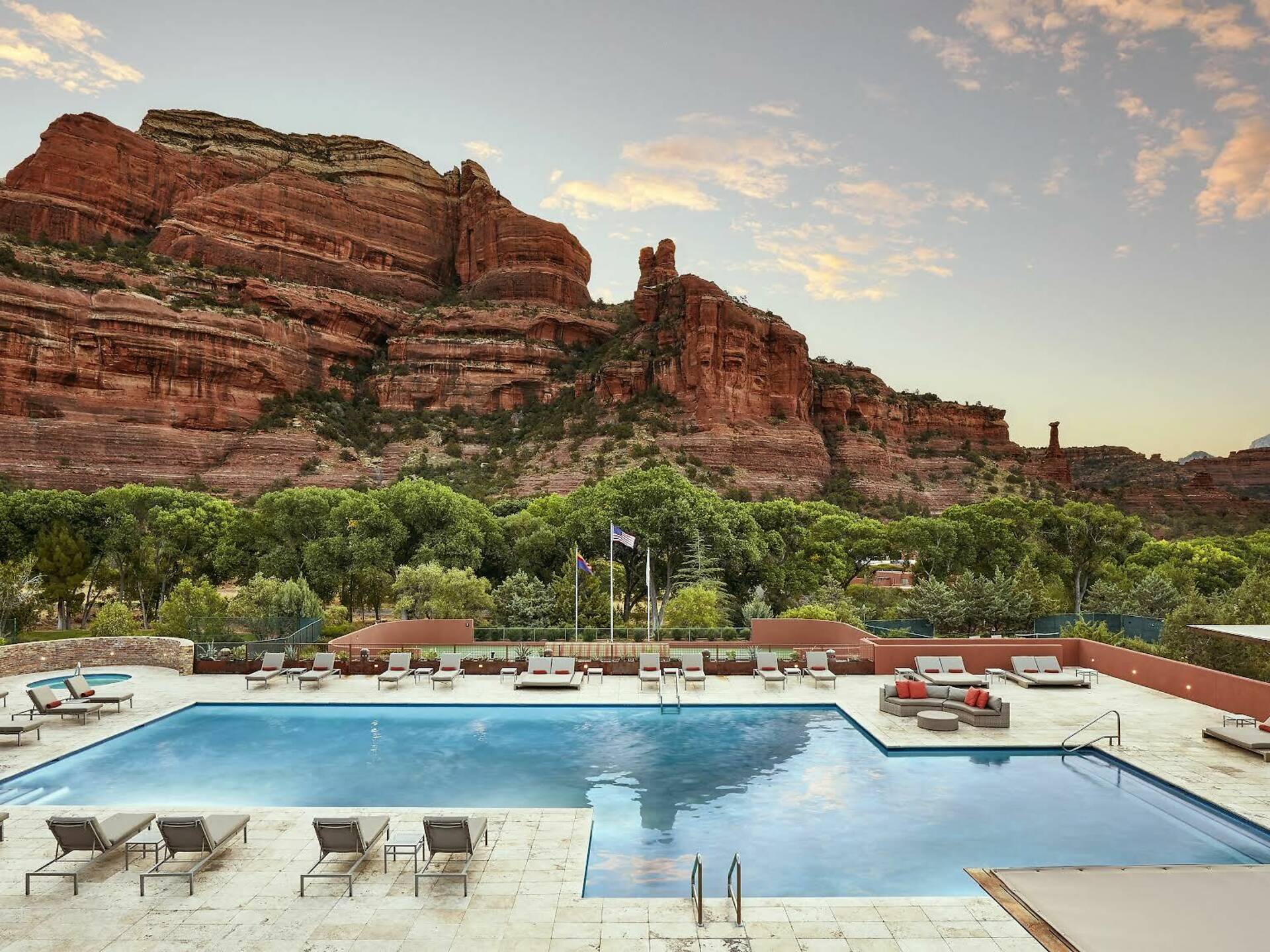 14 Best Pools in the US You Need to Visit Right Now