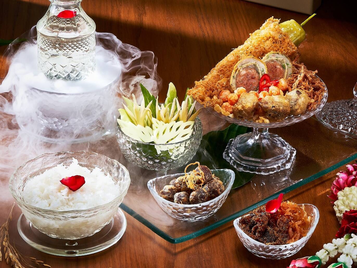 Best restaurants to enjoy 'khao chae' in Bangkok