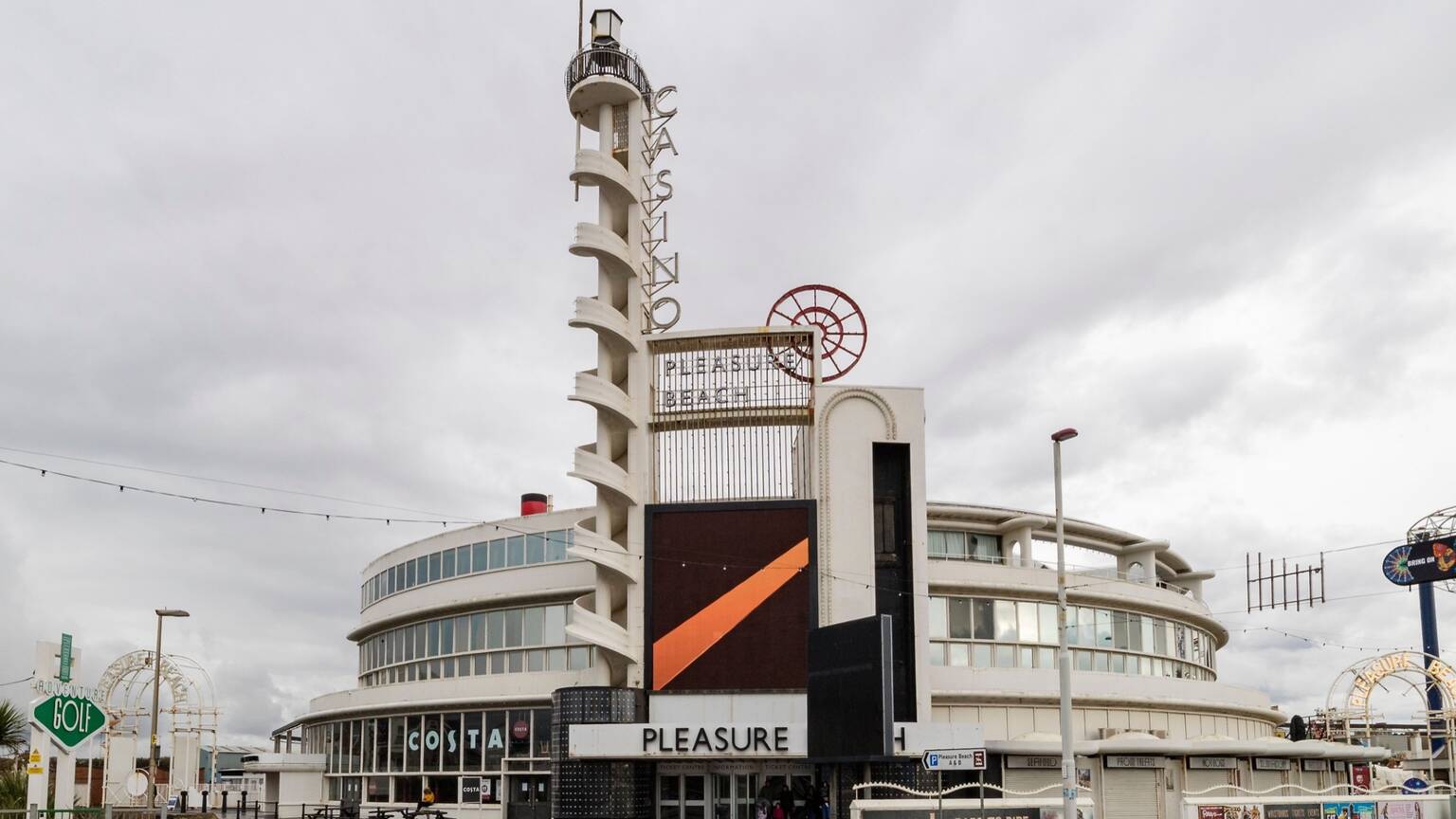 14 Stunning Modernist Buildings To Visit in the UK