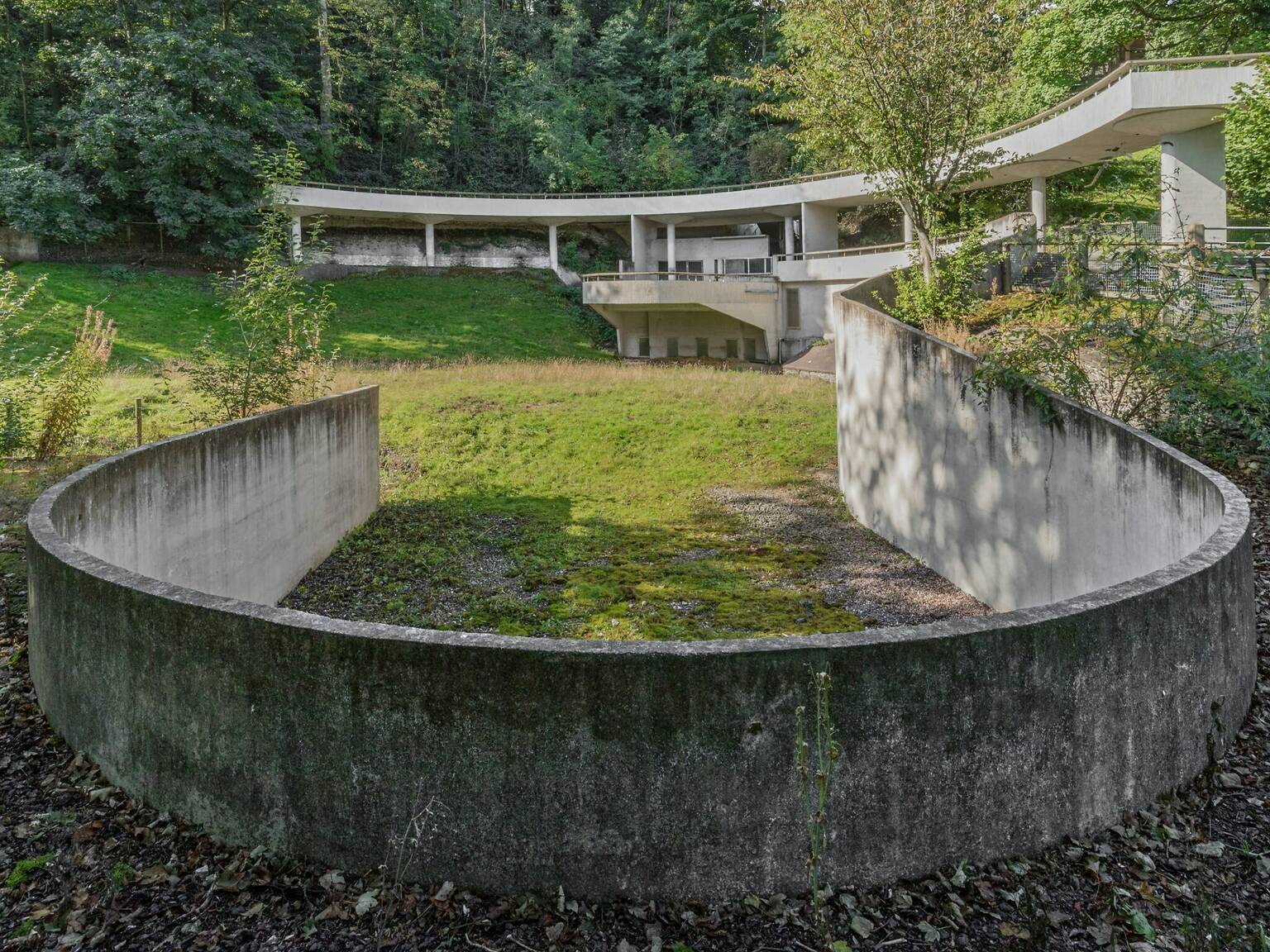 14 Stunning Modernist Buildings To Visit in the UK