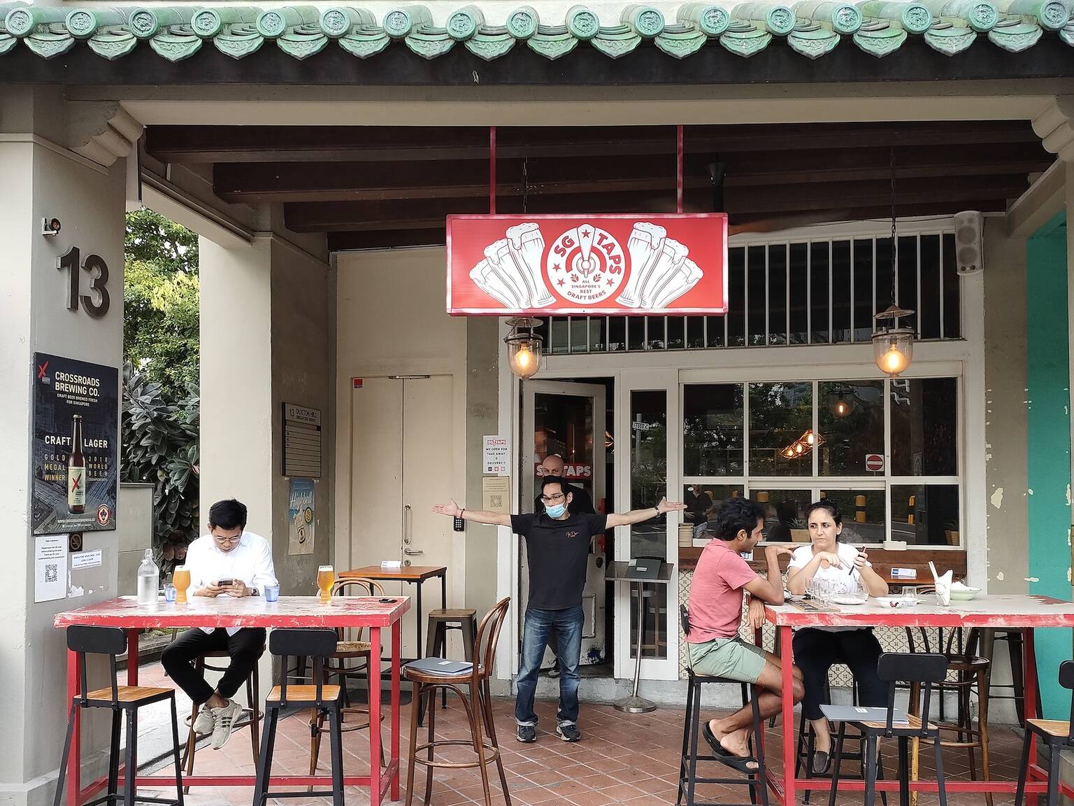 28 Best Craft Beer Bars in Singapore to Quaff Down a Pint