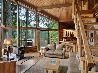 The 18 Best Airbnb Cabins near Seattle | Best Places to Stay near Seattle