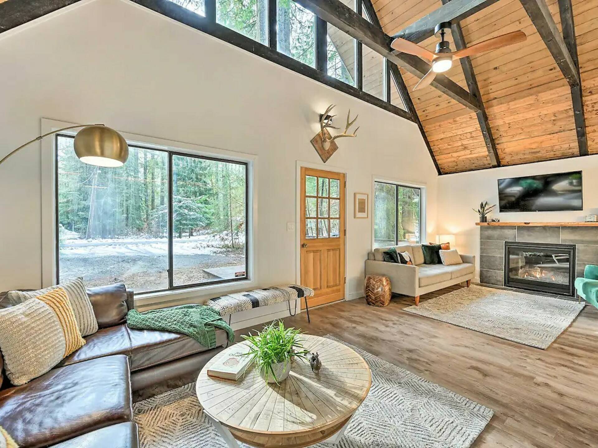 The 16 Best Airbnb Cabins near Seattle Well Worth Booking