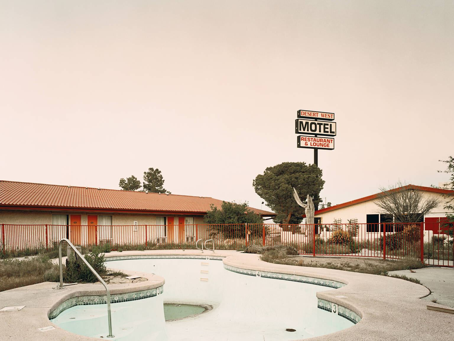 12 Best Images of Creepy 'Liminal Spaces' in the US