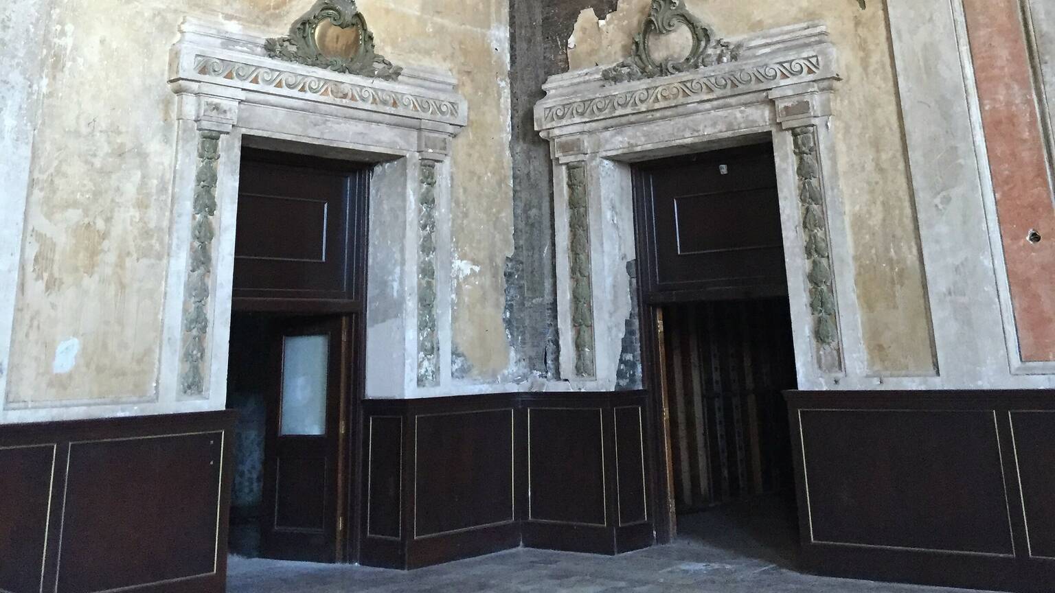 12 Best Images of Creepy 'Liminal Spaces' in the US