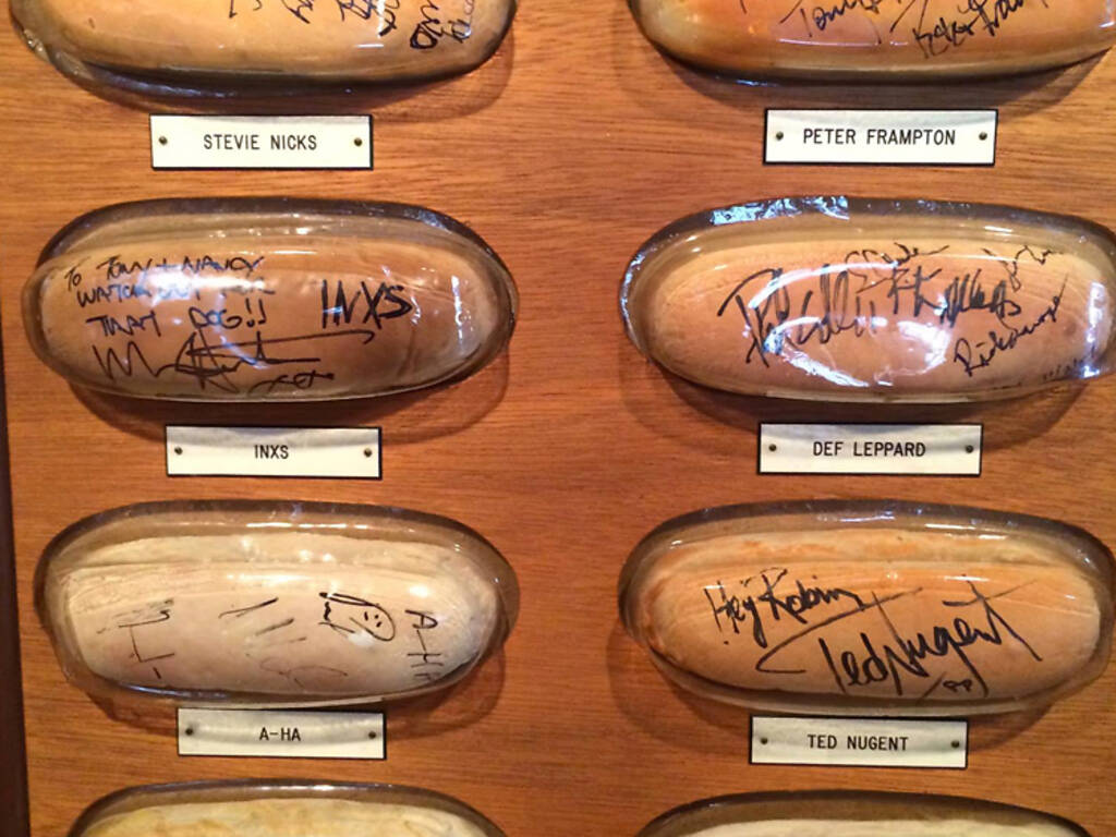 19 Weird Landmarks in the US You Have to See to Believe