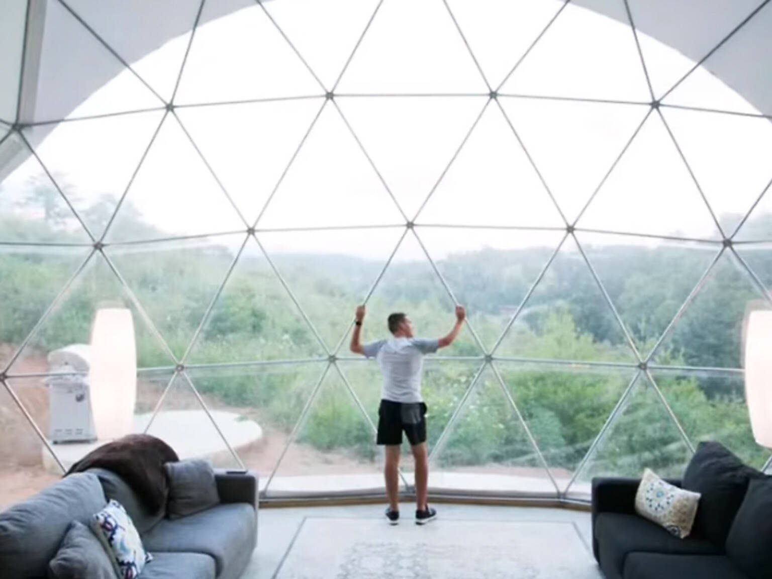 18 Best Glamping Spots in the USA For A Luxury Outdoor Stay