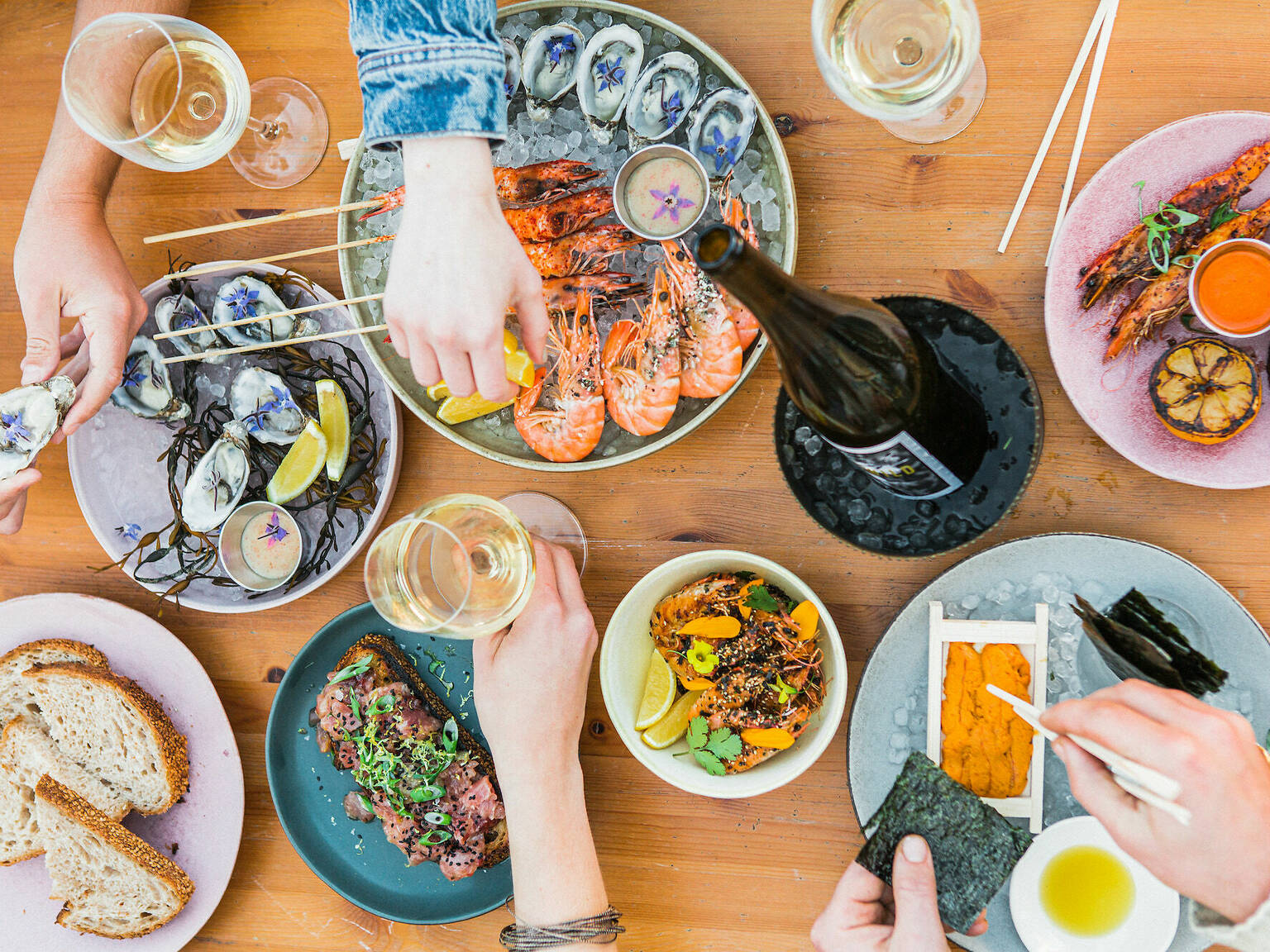 26 Best Restaurants in Santa Monica For Oceanside Eats