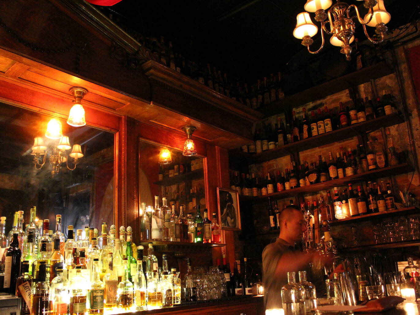 17 Best Bars in River North and Streeterville for Beer and Cocktails