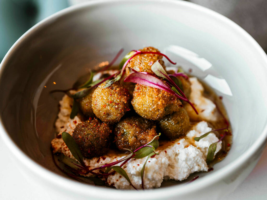 27 Best Vegetarian Restaurants in Los Angeles For Mostly Plant-Based Eats
