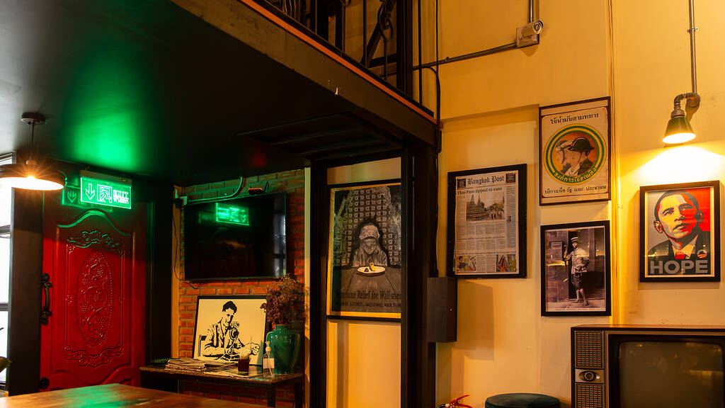 Propaganda Bar | Bars in พร้อมพงษ์, กรุงเทพมหานคร