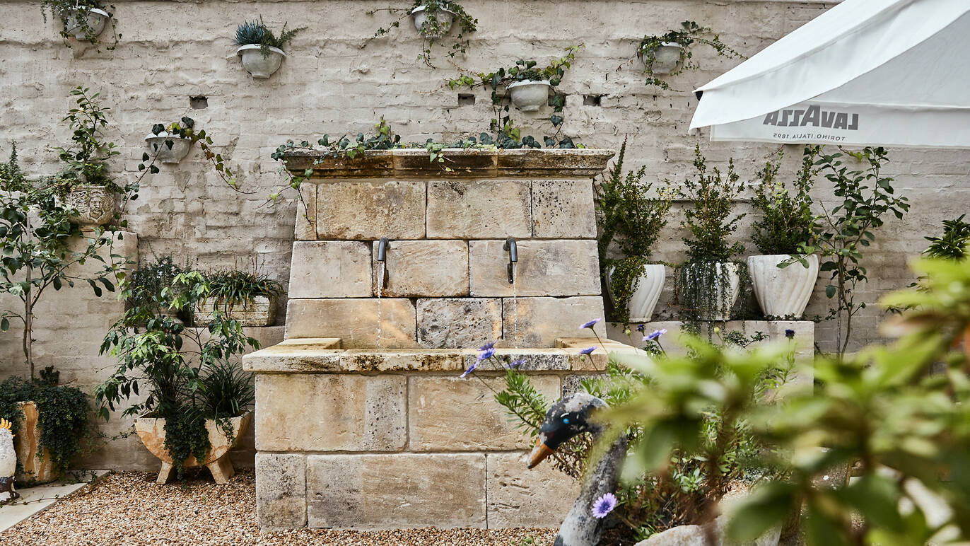 Di Stasio Carlton does pizza right in Melbourne's Little Italy.