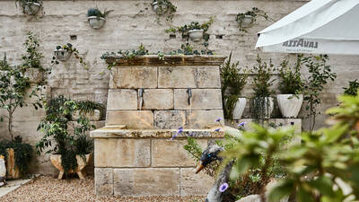 Di Stasio Carlton does pizza right in Melbourne's Little Italy.