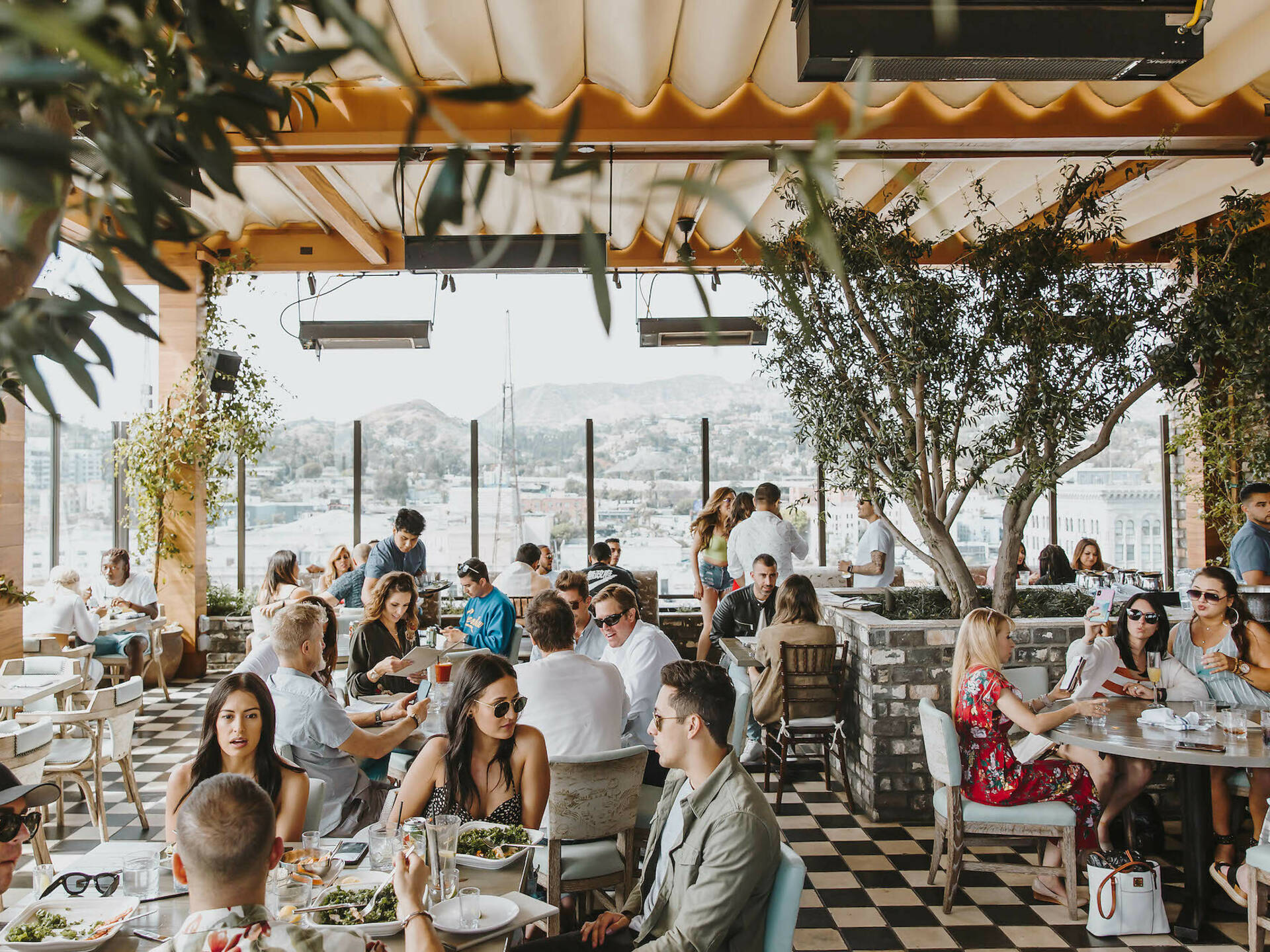 18 Best Rooftop Restaurants For Food as Good as the Views