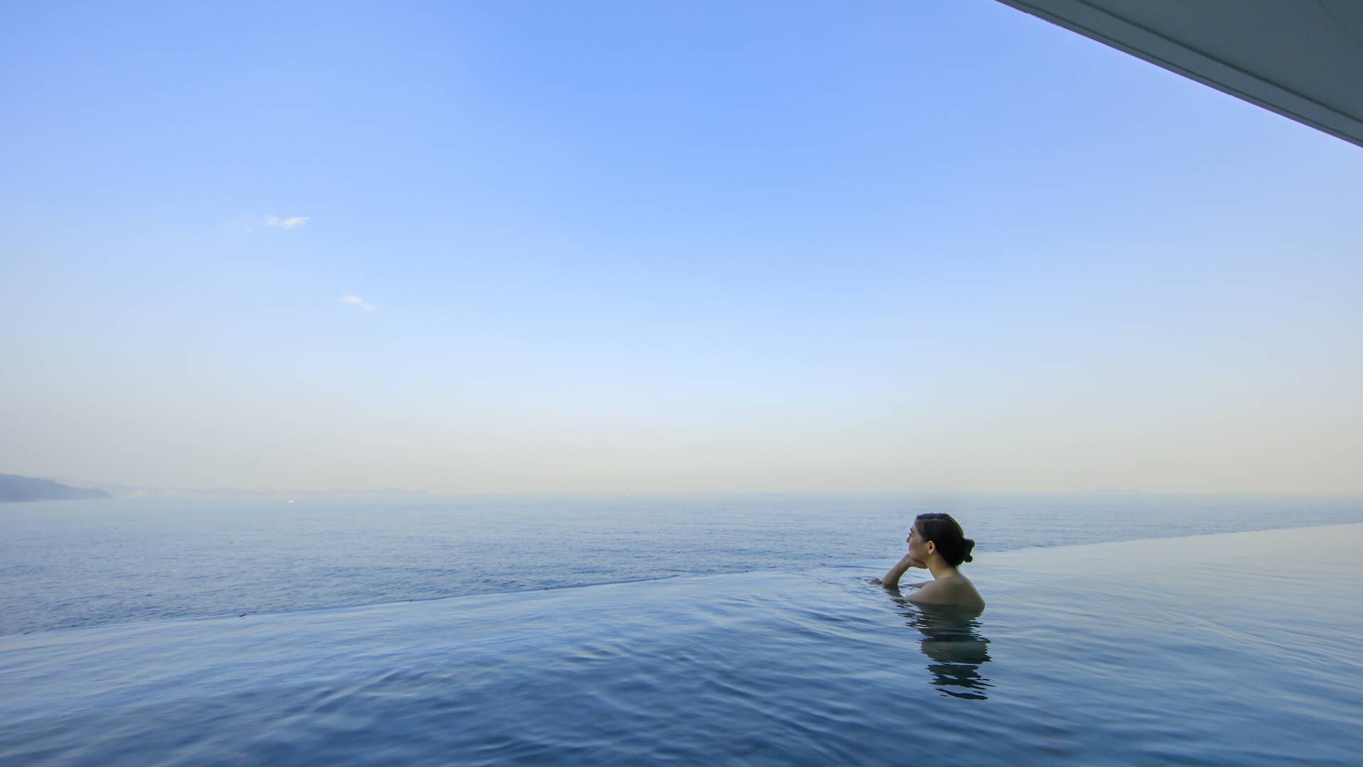 8 best infinity onsen baths in Japan with spectacular views