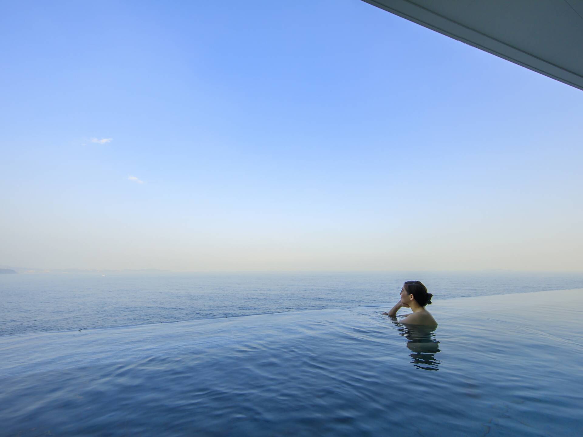 8 best infinity onsen baths in Japan with spectacular views