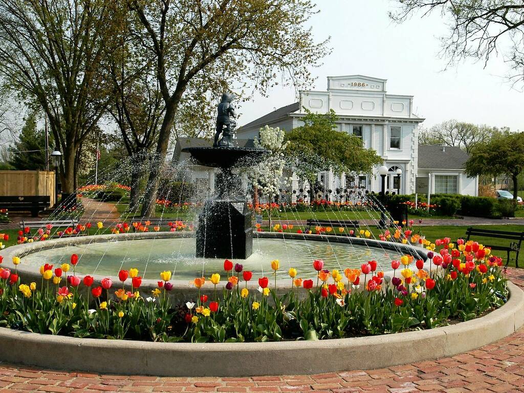 The 16 Most Romantic Getaways From Chicago for Couples