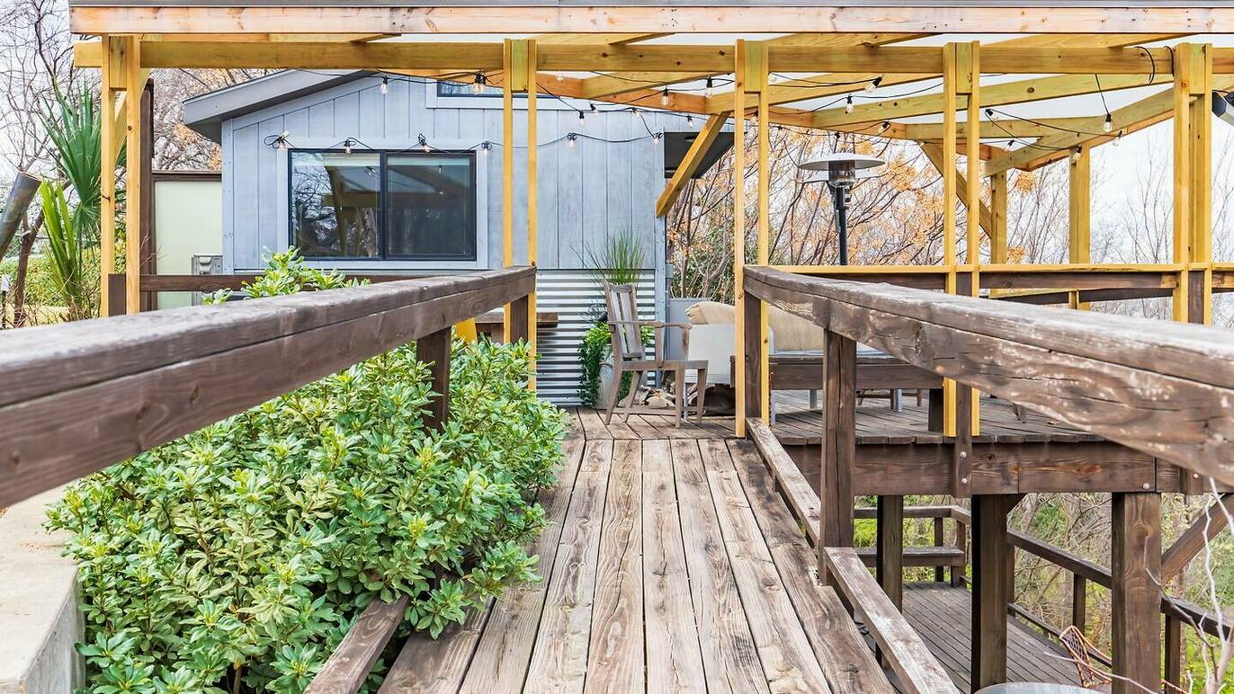 The 14 Best Treehouse Airbnbs in Dallas for 2024