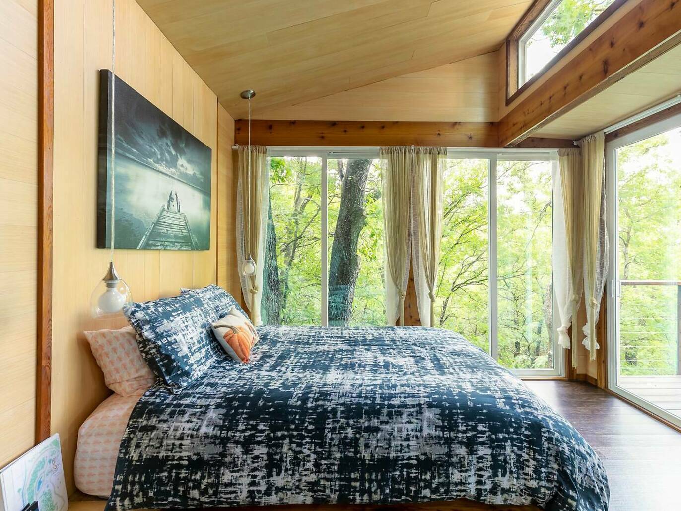 The 14 Best Treehouse Airbnbs in Dallas for 2024