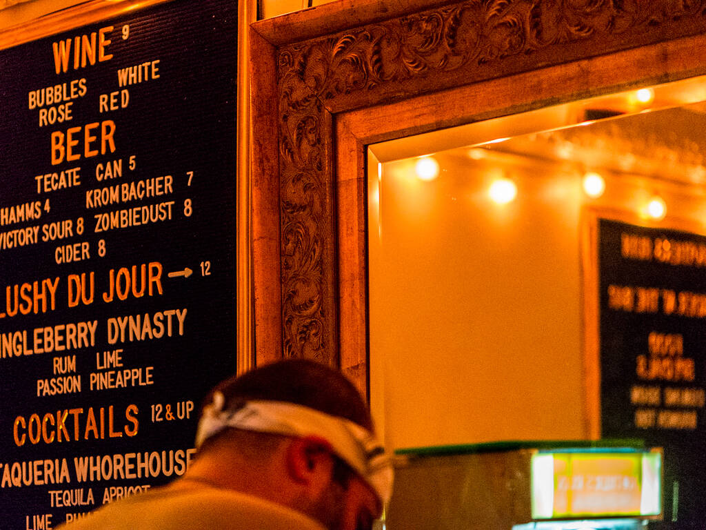 46 Best Bars in Chicago You Should Be Drinking At This Week