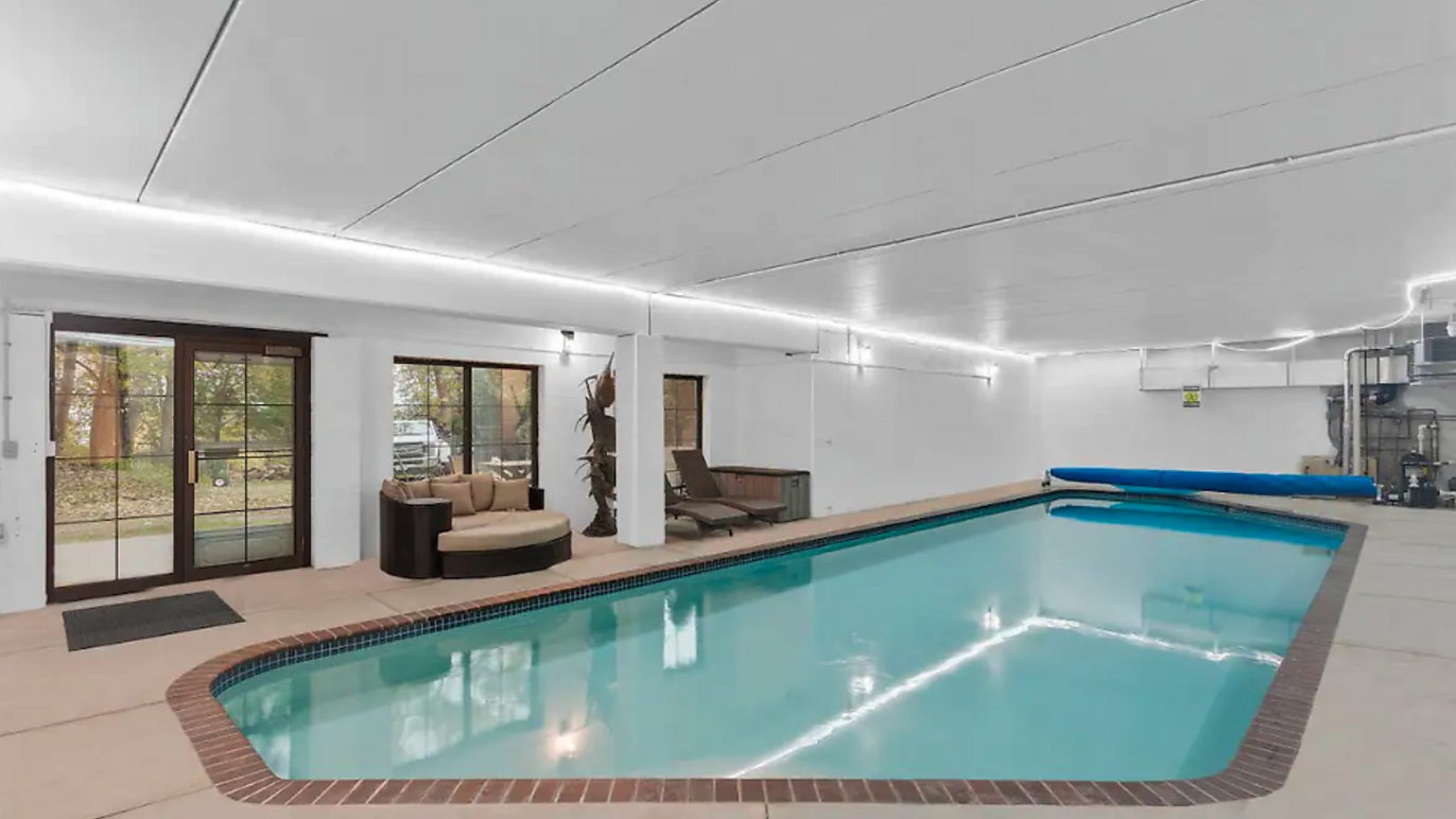 The 18 Best Airbnbs with Indoor Pools in the U.S.