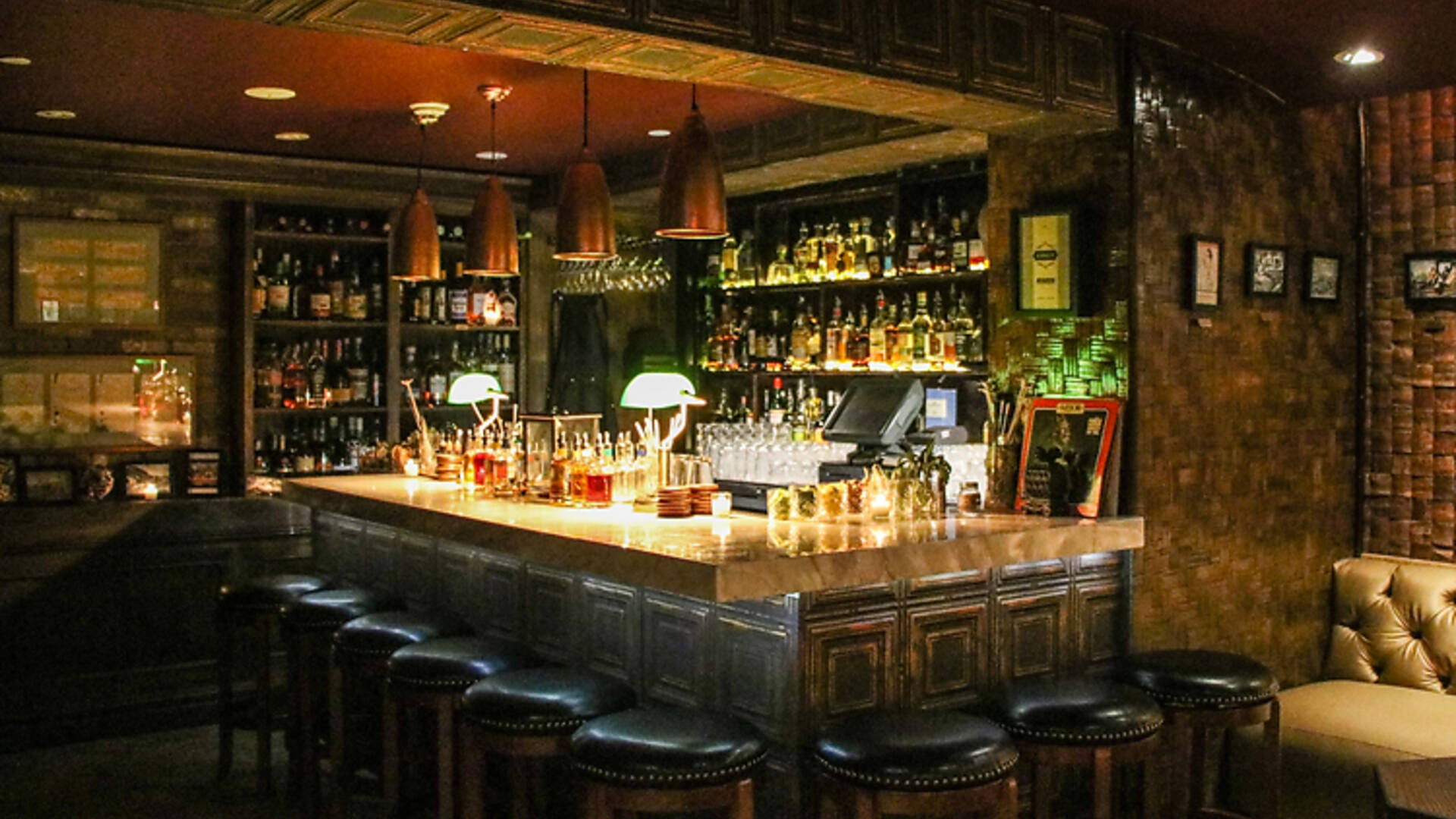 23 Best Bars in Miami: A Definitive Guide to Drinking in the Magic City