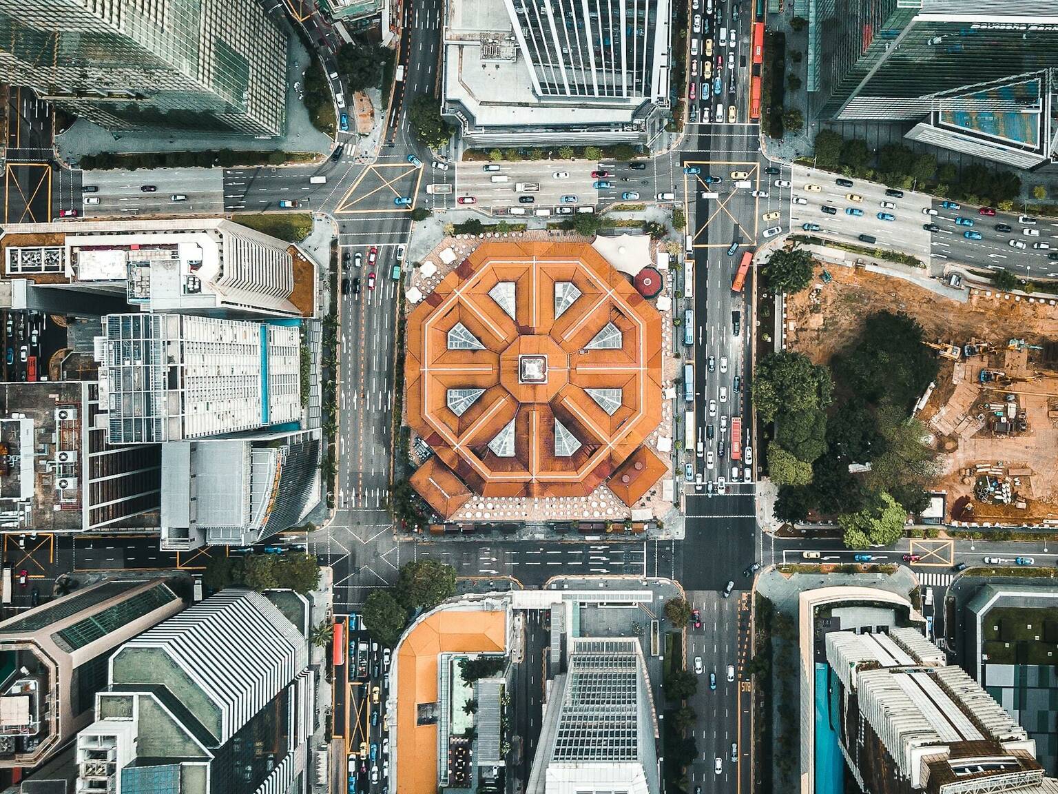 6 Iconic Hawker Centres In Singapore And The Stories Behind Them