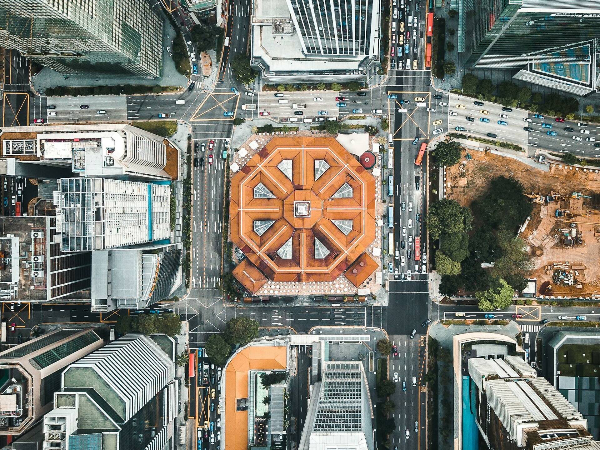 6 Iconic Hawker Centres In Singapore And The Stories Behind Them