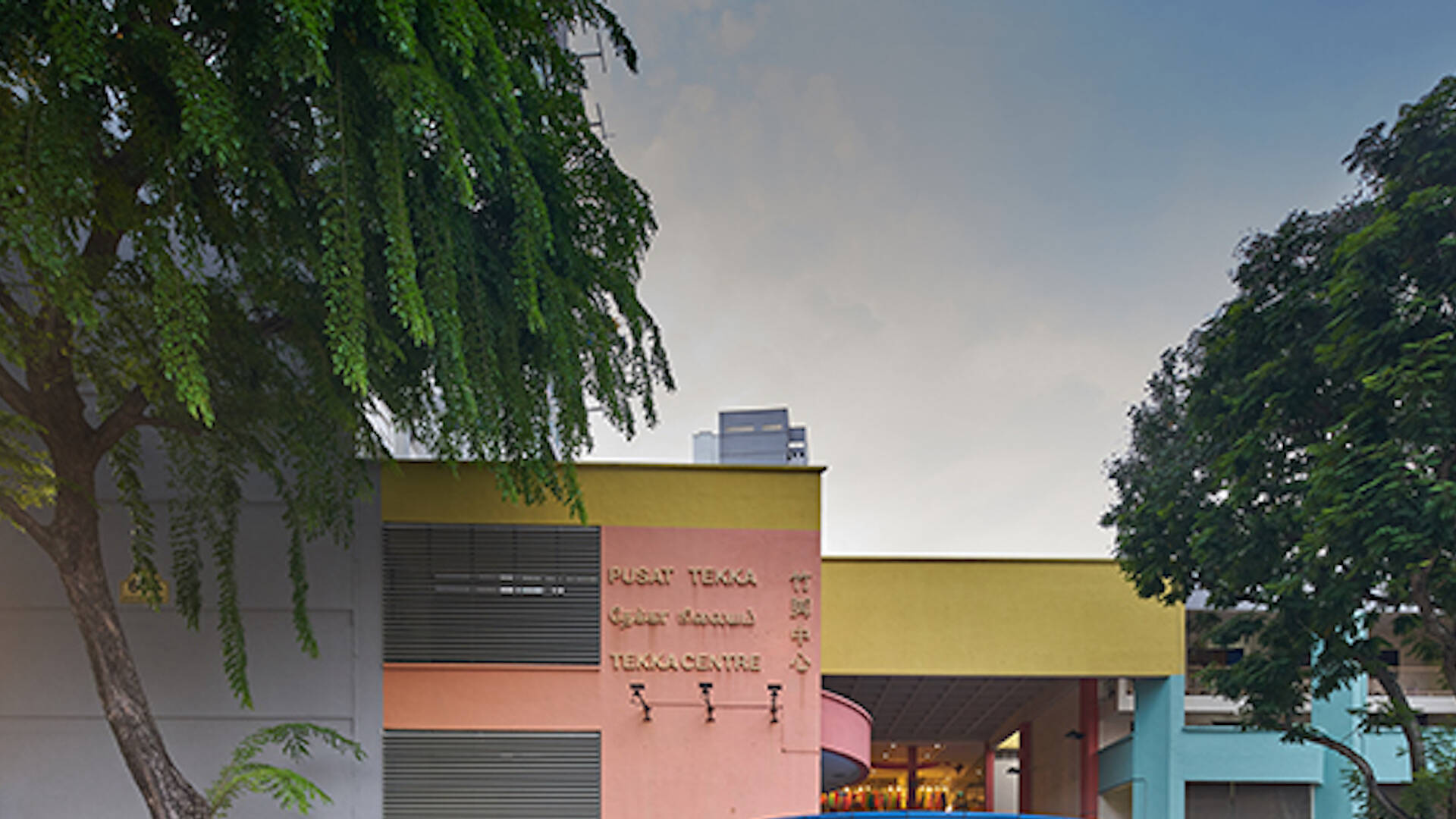 6 Iconic Hawker Centres In Singapore And The Stories Behind Them