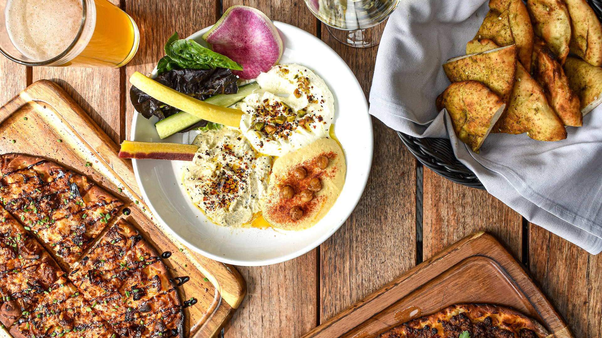 10 Amazing Rooftop Happy Hour Deals in Chicago